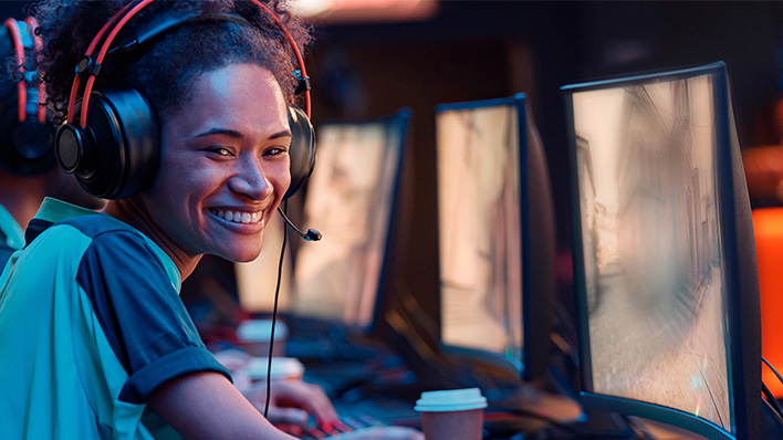 Esports College Courses and University Degrees | Converge UK